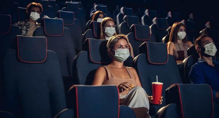 El Cine Y Otros Espacios Culturales De Caba Reabren A Partir Del